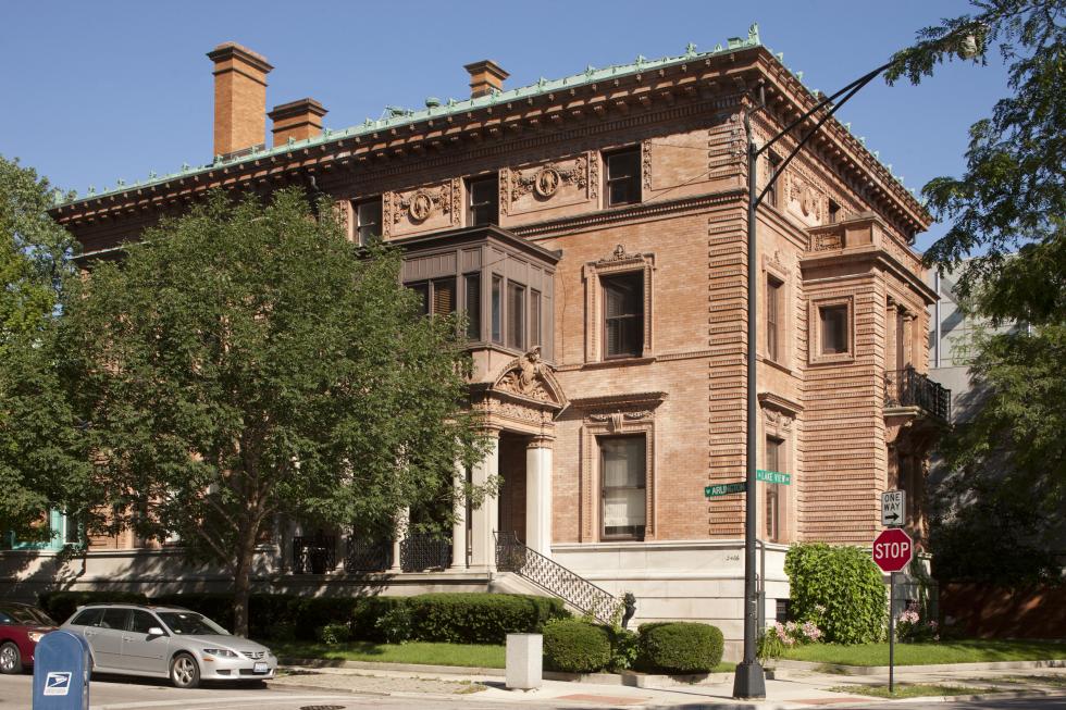 Chicago's Wrigley Mansion! | Top Ten Real Estate Deals - Condos for Sale